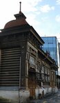 В этом здании в 1986 - 1987 годах репетировала группа архитектурного института Наутилус Помпилиус (Tolmachyova Street No:24), unutulmaz olayların yeri  Yekaterinburg'dan