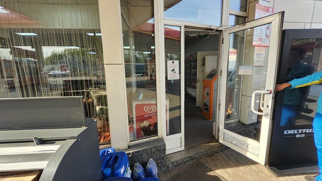 Ödeme terminali Kassa 24, Almatı, foto