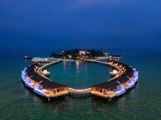 Otel The Westin Maldives Miriandhoo Resort, Baa Atolü, foto