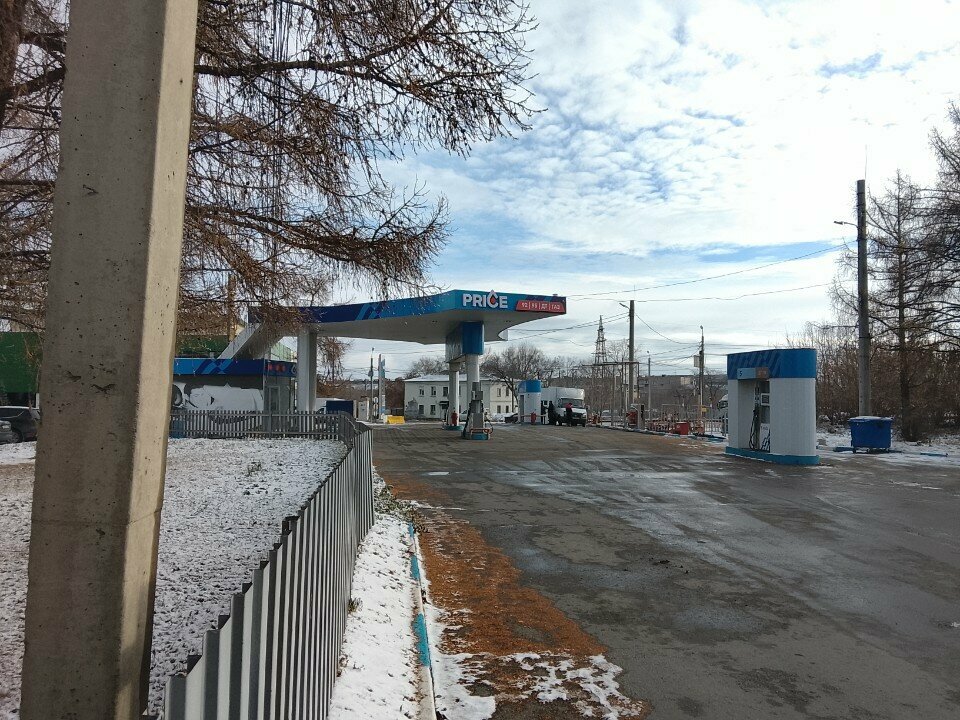 Benzin istasyonu Standart Oil, Çeliabinsk, foto