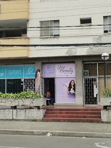 Your beauty salon (Valle del Cauca, Municipio de Santiago de Cali, Comuna 2, Calle 18 Norte, 4N21), güzellik salonu  Cali'den