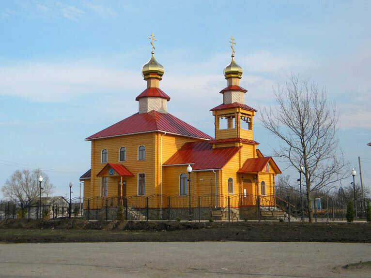 Ortodoks kiliseleri Храм святого архангела Михаила, Belgorodskaya oblastı, foto