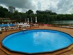 Wake and Pool (Sibiryakov-Gvardeytsev Street No:42/2), yüzme havuzları  Novosibirsk'ten