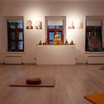 Buddiysky tsentr Almaznogo puti traditsii Karma Kagyu (Rozy Lyuksemburg Street No:36), dini dernekler  Yekaterinburg'dan