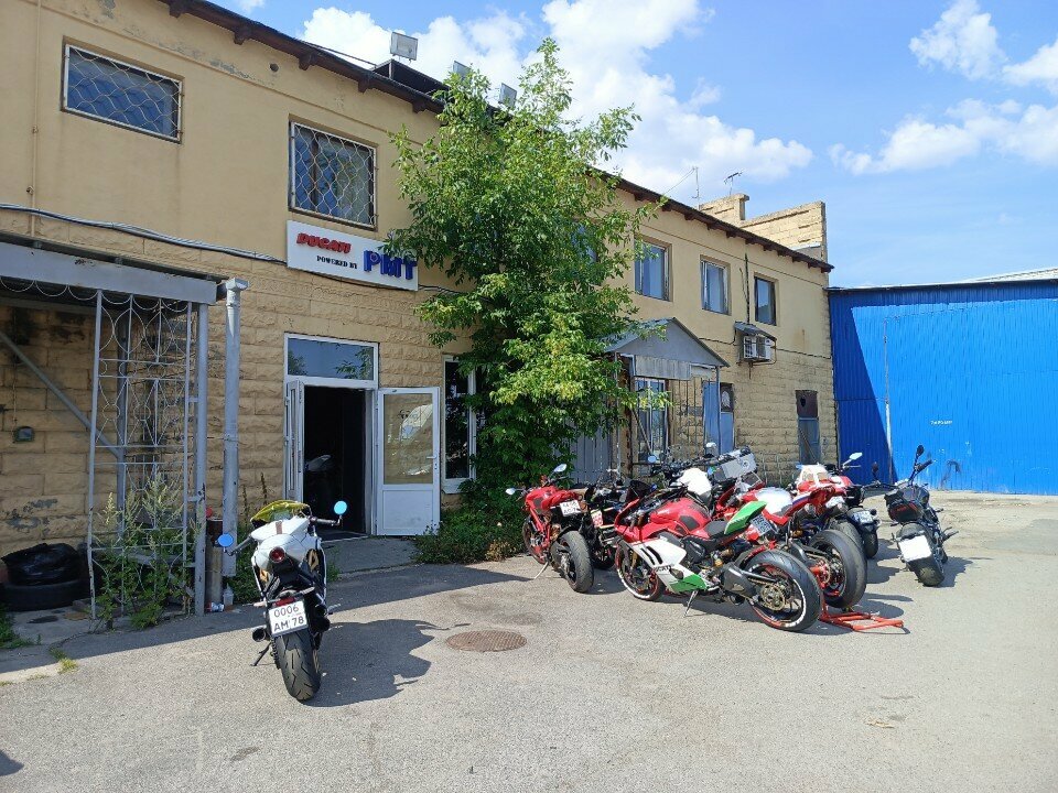 Motosiklet tamiri PowerMotoTechnics, Saint‑Petersburg, foto