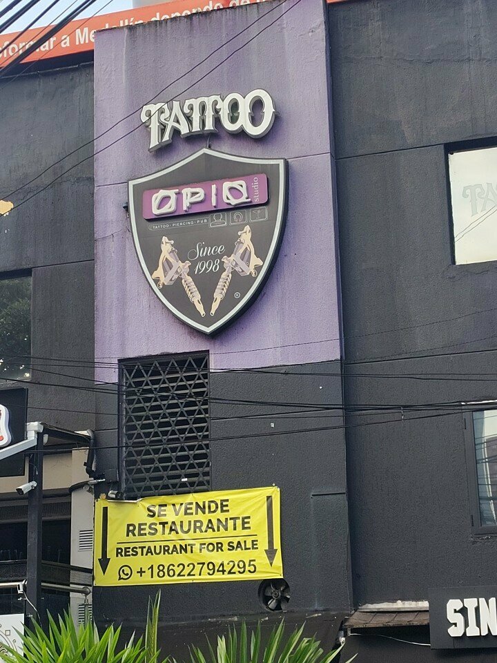 Dövmeciler Opio Studio Tattoo, Medellin, foto