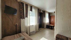Altai-Voyage (Sovetskaya ulitsa No:4, selo Chemal), otel  Altay Cumhuriyeti'nden