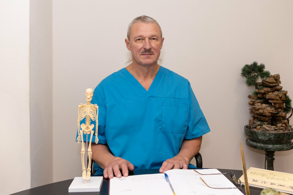 Kemik hastalıkları doktoru Meditsinsky kabinet Kitaysky Massazh, Tiumen, foto