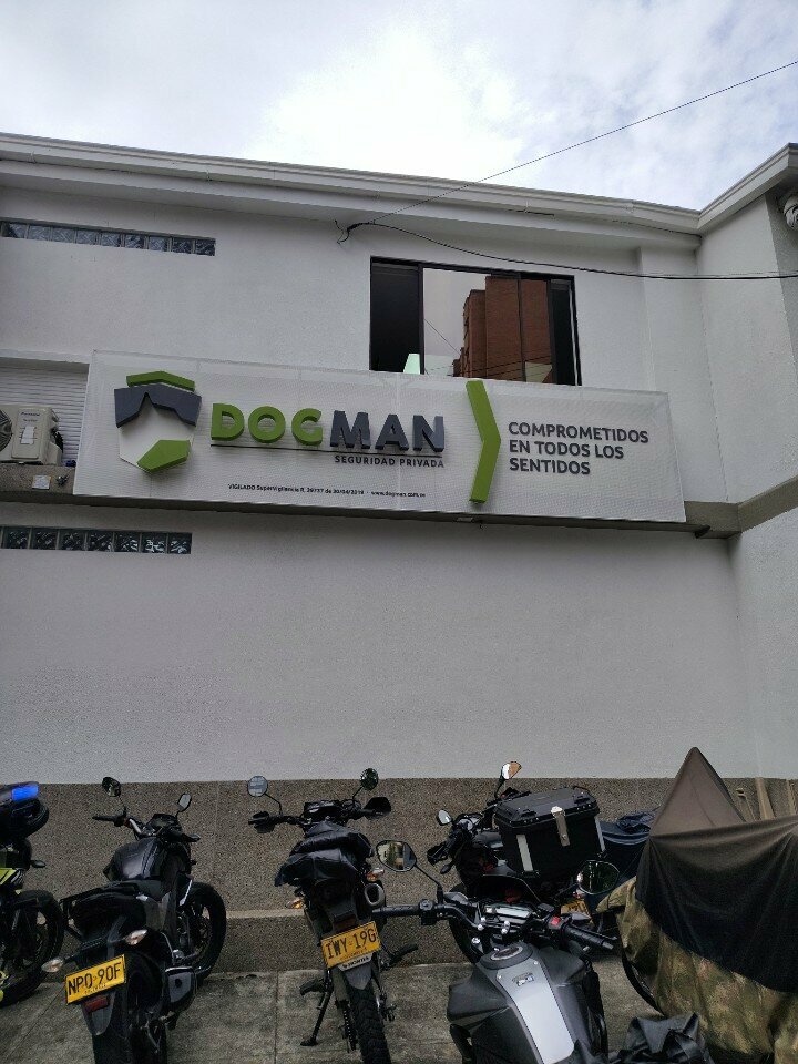 Mini-market Dogman, Medellin, foto