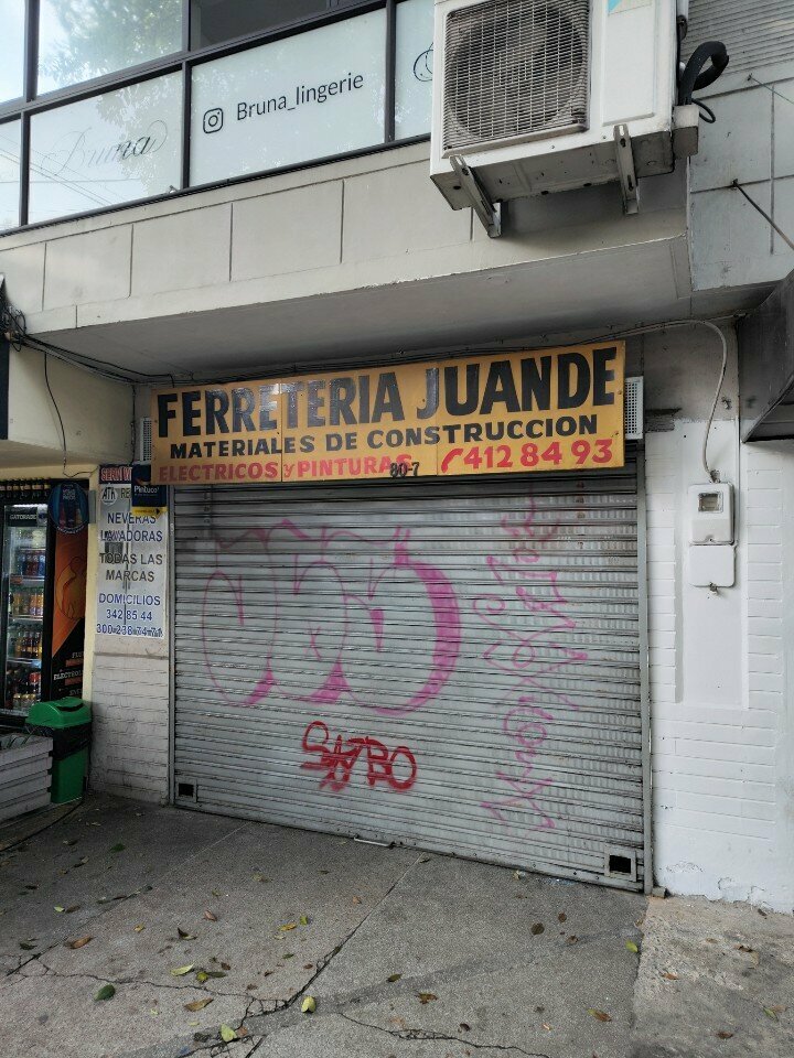 Ev temizlik ürünleri Ferretería Juande, Medellin, foto