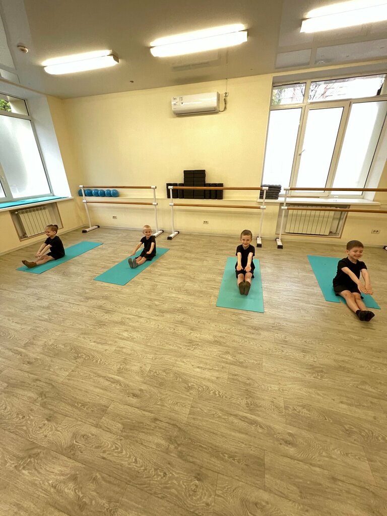 Dans okulları Звено, Kirov, foto