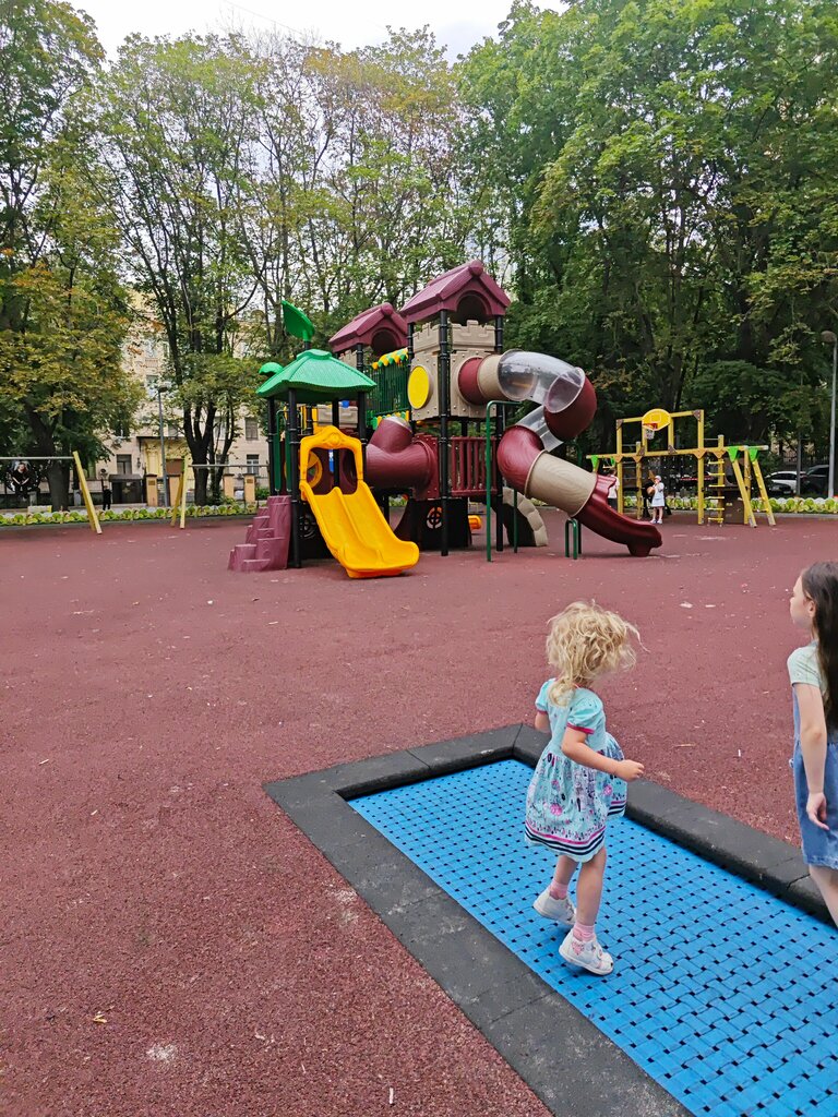 Oyun alanı Playground, Moskova, foto
