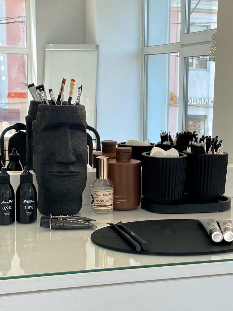 Güzellik salonu Милёв. брови, Yaroslavl, foto