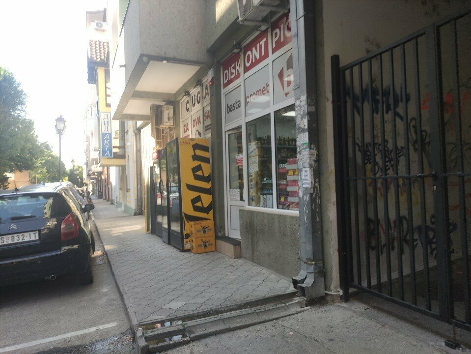 Alkollü içecekler Diskont pića, Novi Sad, foto