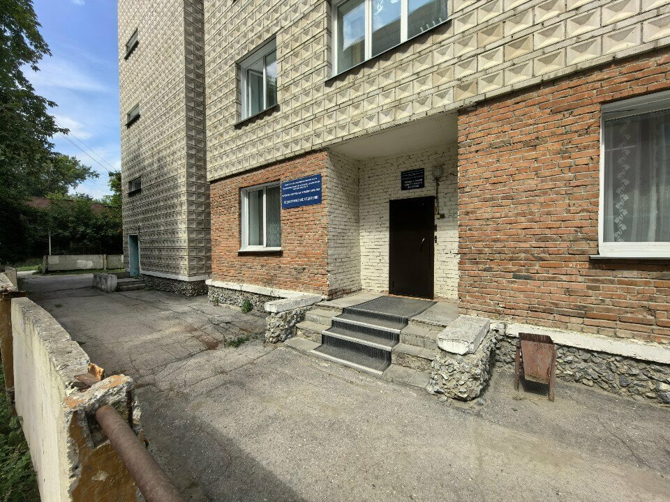 Hastane bölümü Berdskaya Tsentralnaya gorodskaya bolnitsa Detskoye pediatricheskoye otdeleniye, Berdsk, foto