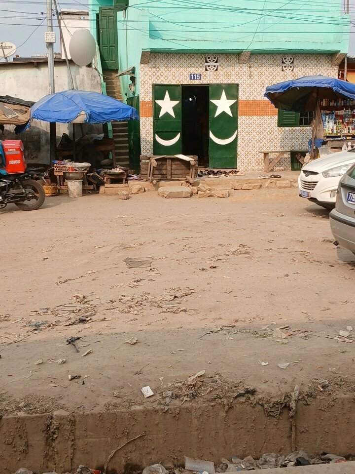 Cami Imam Malik Mosque, Abican, foto