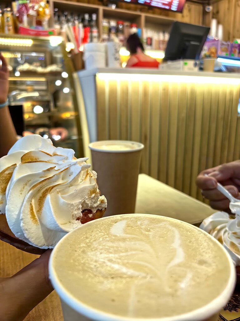 Al götür kahve Кофе у Саида, Kırım Cumhuriyeti, foto