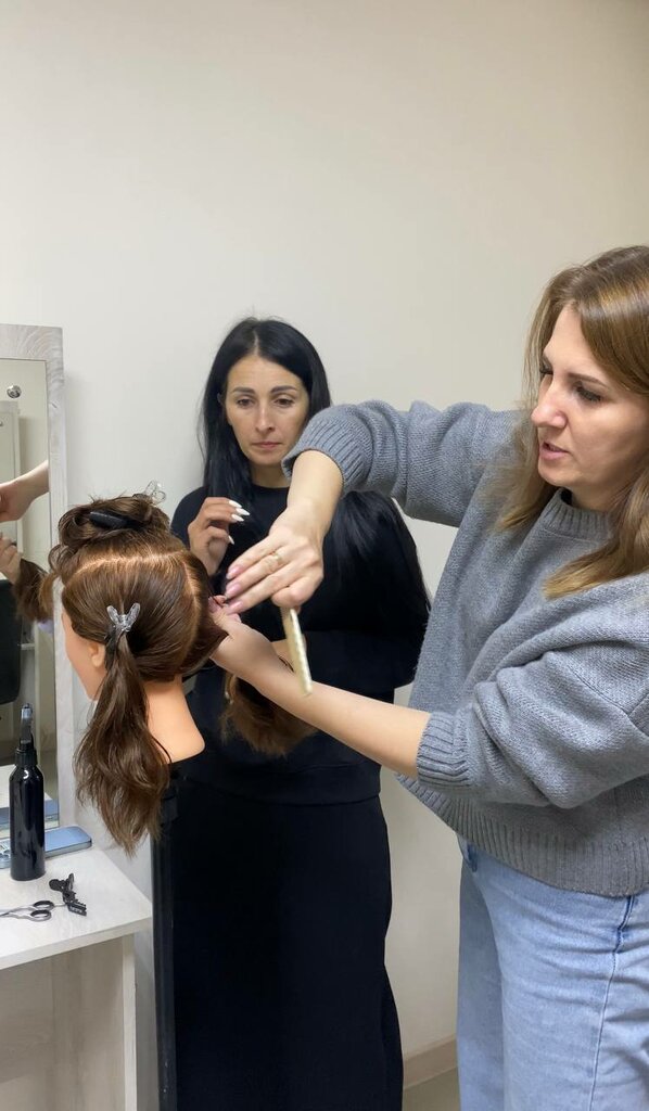 Kuaför meslek eğitimi Профи-Парикмахер, Barnaul, foto