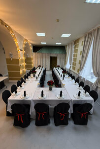 Тверской Зал (Tchaikovskogo Avenue No:46, Tver), kafe  Tver'den