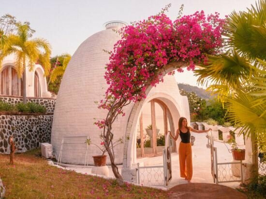 Otel Mentigi Bay Dome Villa, , foto
