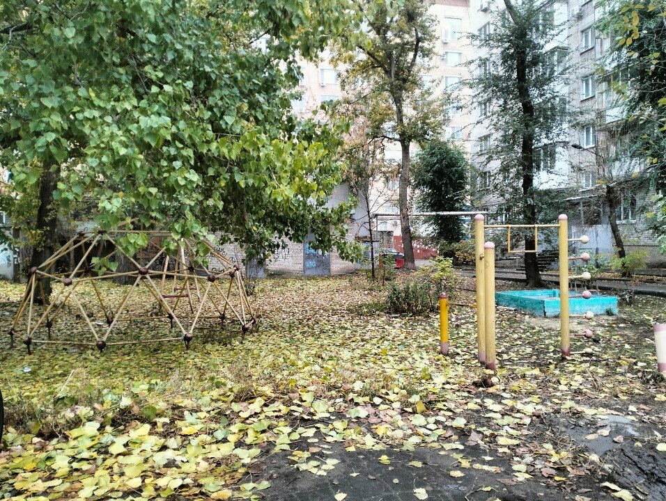 Oyun alanı Playground, Saratov, foto