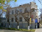 Жилой дом врача П. Г. Кудрявцева (ulitsa Khalturina No:76), koruma altına alınmış yapı  Armavir'den