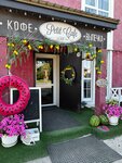 Petit Cafe (Zvyozdny prospekt No:24, posyolok Prigorodny), kafe  Orenburgskaya oblastından