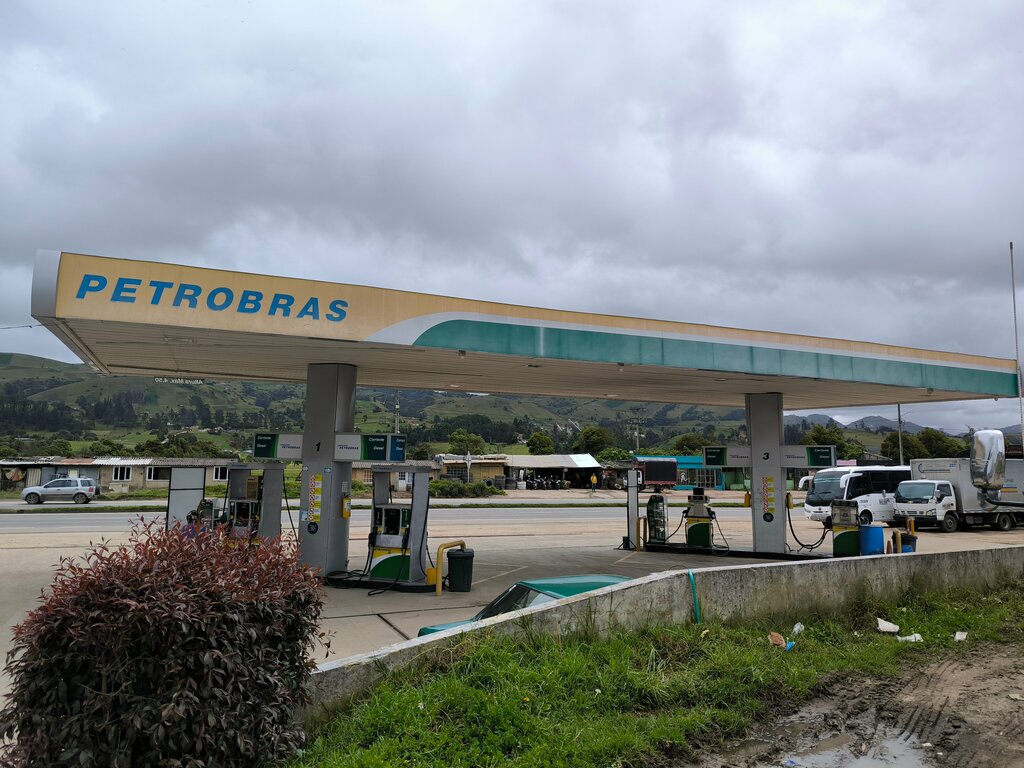 Benzin istasyonu Eds Petrobras San Juan, , foto