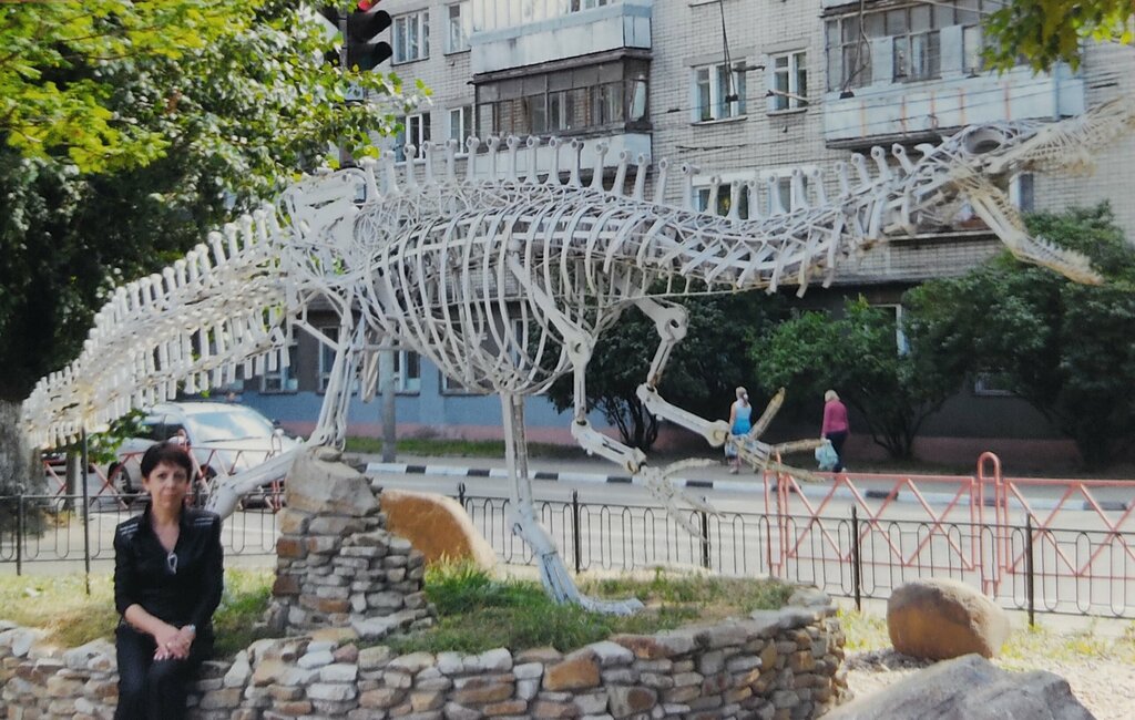 Dekorasyon ve süsleme, onur panosu Динозавр, Yaroslavl, foto