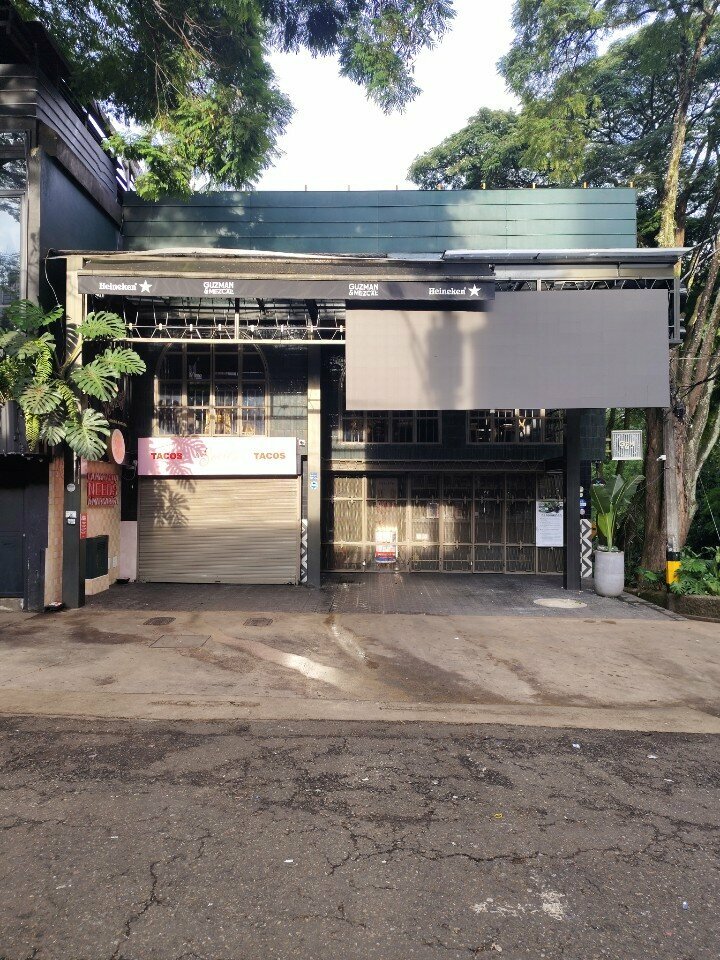 Eczaneler Drogueria Servi Descuentes, Medellin, foto