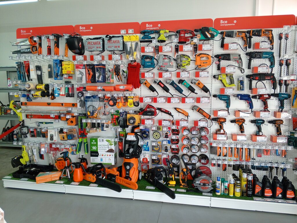 Elektrik ve benzinle çalışan aletler Vseinstrumenti.ru, Penzenskaya oblastı, foto