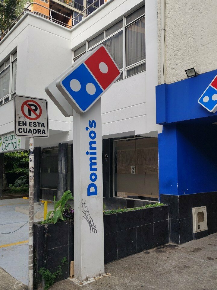 Pizzacılar Domino's Pizza Patio Bonito, Medellin, foto