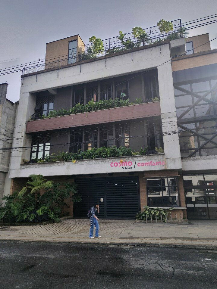 Eğitim merkezleri Cosmo Schools - Barrio Colombia, Medellin, foto