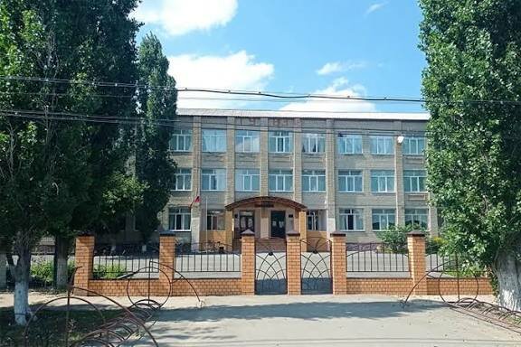 Ortaokul Srednyaya obshcheobrazovatelnaya shkola s. Piterka, Mou, Saratovskaya oblastı, foto