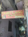 Fairy Land Foundation School & Academy (Province of Punjab, Lahore, Walled City of Lahore, Mohalla Kakezian, Kucha Chabuk Sowaran), kurs  Lahor'dan