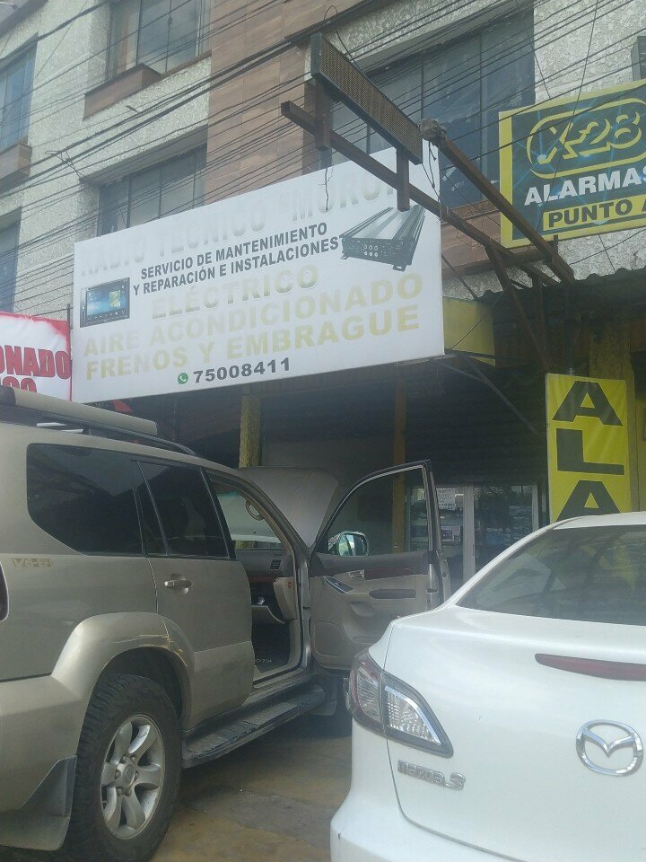 Otomobil servisi Maintenance and Repair Service, Santa‑Krus, foto