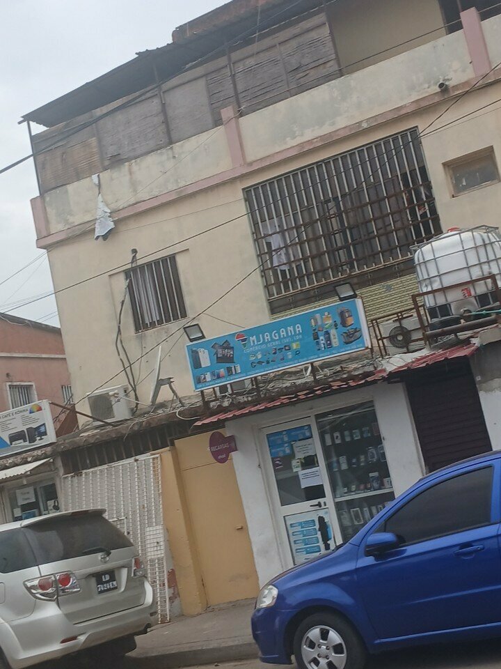 Cep telefonu ve aksesuarları satış mağazaları M. Jagana, Loanda, foto