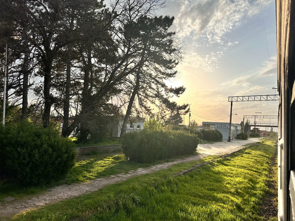 Tren istasyonu Kareli Station, , foto