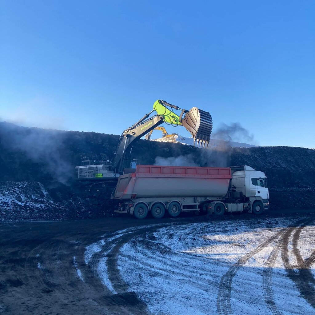 Madencilik işletmeleri Сибирский уголь, орловский разрез, Krasnoyarski krayı, foto