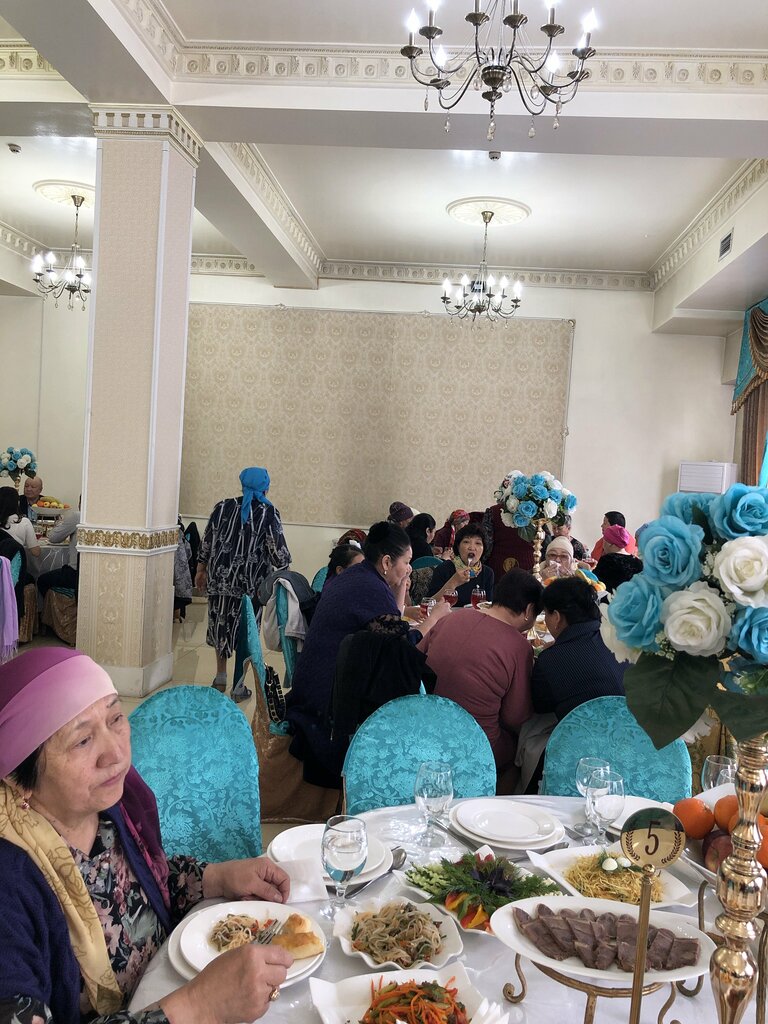 Düğün, toplantı salonu Tomiris, Almatı, foto