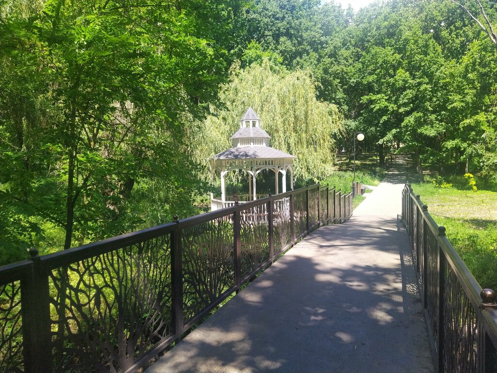 Doğa koruma alanı Особо охраняемая территория Памятник природы Роща Дубки, Taganrog, foto