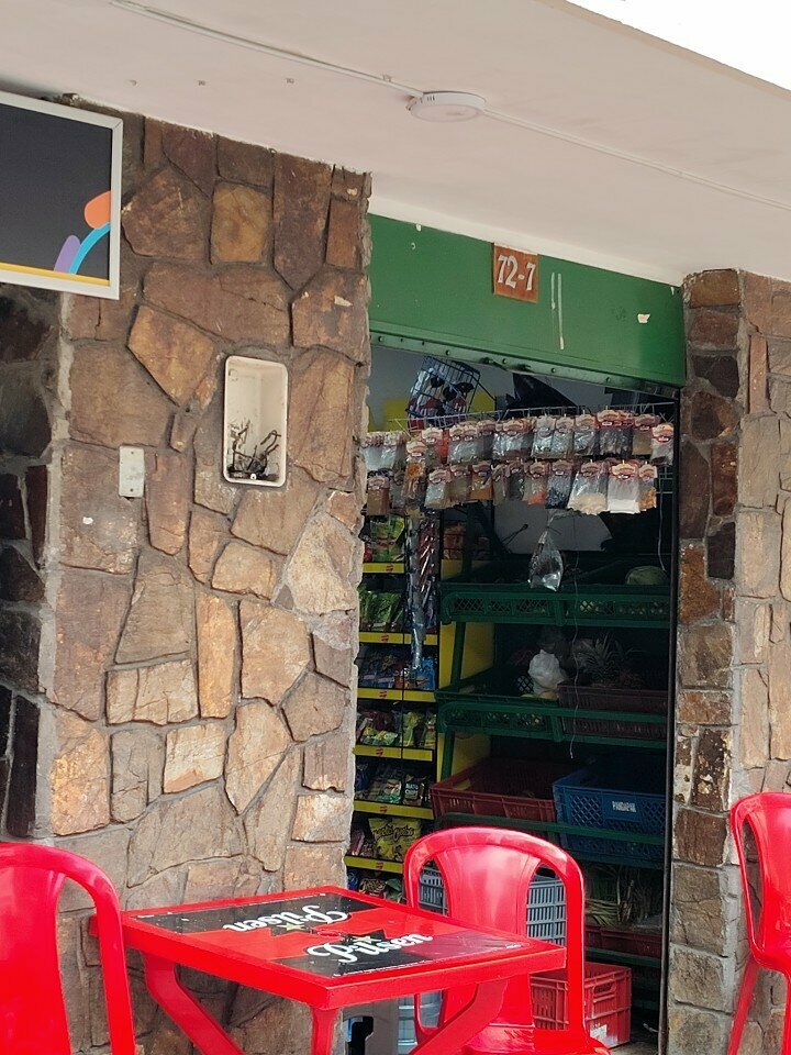 Market Grocery store, Medellin, foto