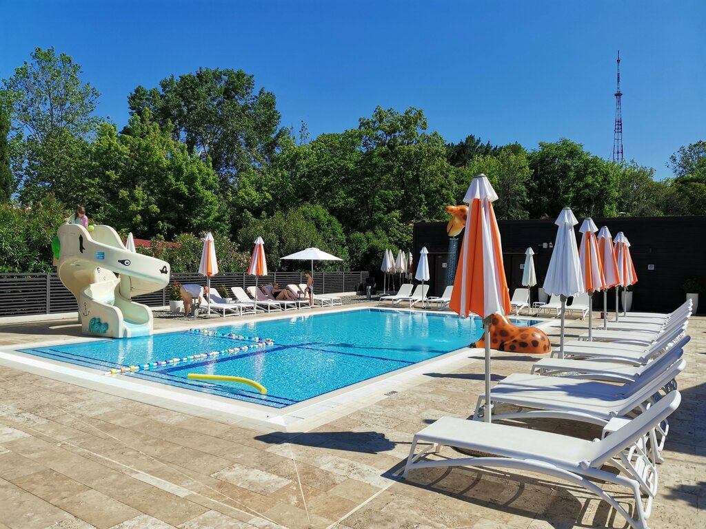 Yüzme havuzları Bliss Pool & Bar, Soçi, foto