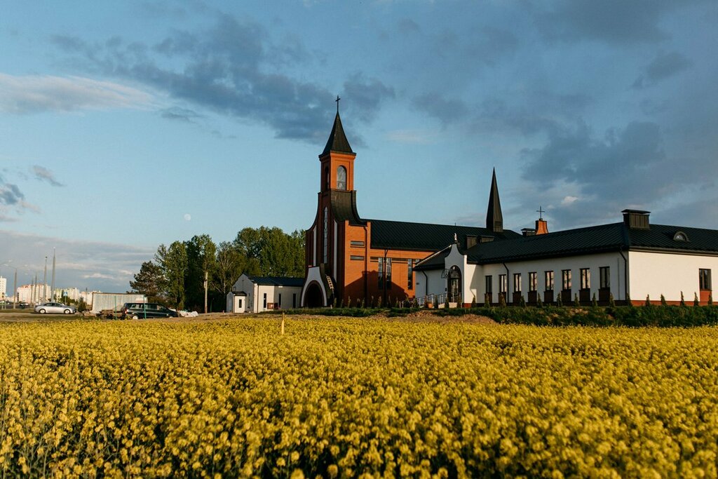 Katolik kiliseleri Костел Святого Духа, Grodno, foto
