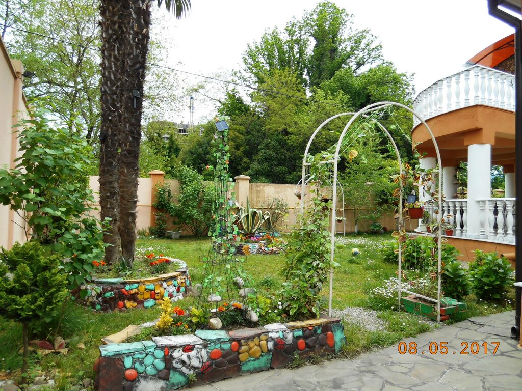 Emlak ofisi Жильё посуточно, Soçi, foto