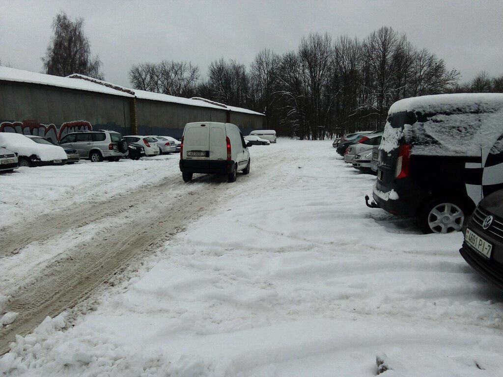 Otoparklar Avtostoyanka Minsky zavod Termoplast, Minsk, foto