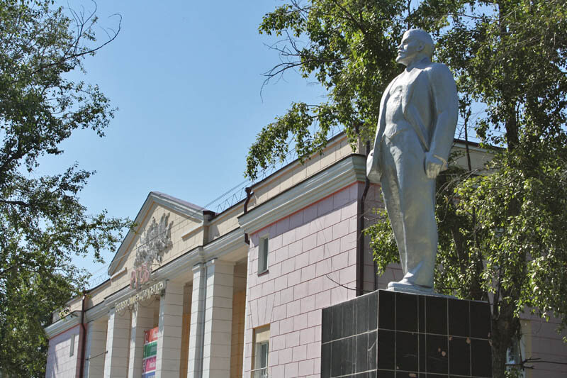 Anıt, heykel В.И. Ленин, Svirsk, foto