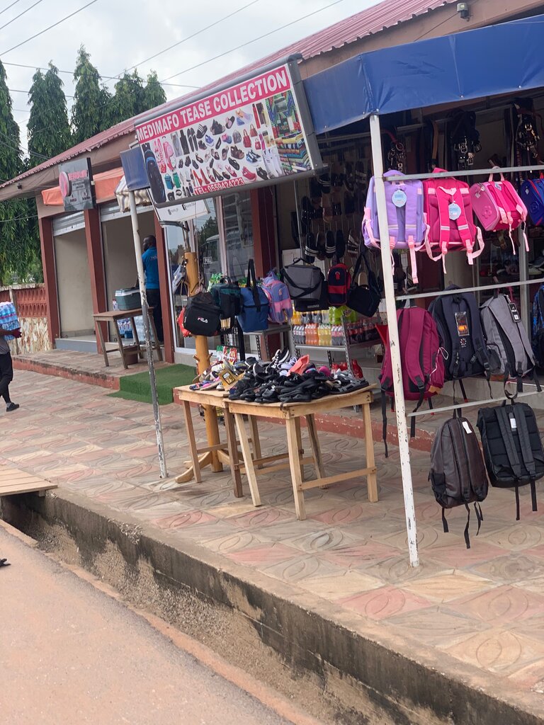 Çanta ve valiz mağazaları Madanfo tease collection, Dünya, foto