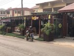 Superb louge (Standfast Street No:2), bar  Akra'dan