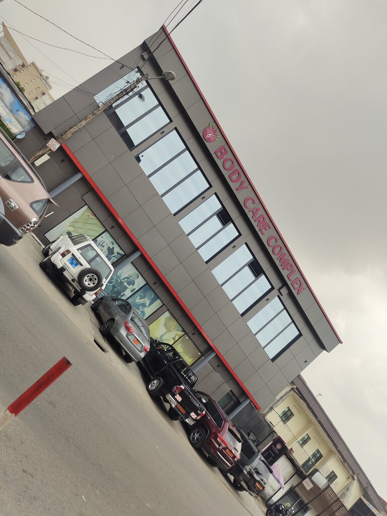Çok amaçlı spor tesisleri Body Care complex, Douala, foto